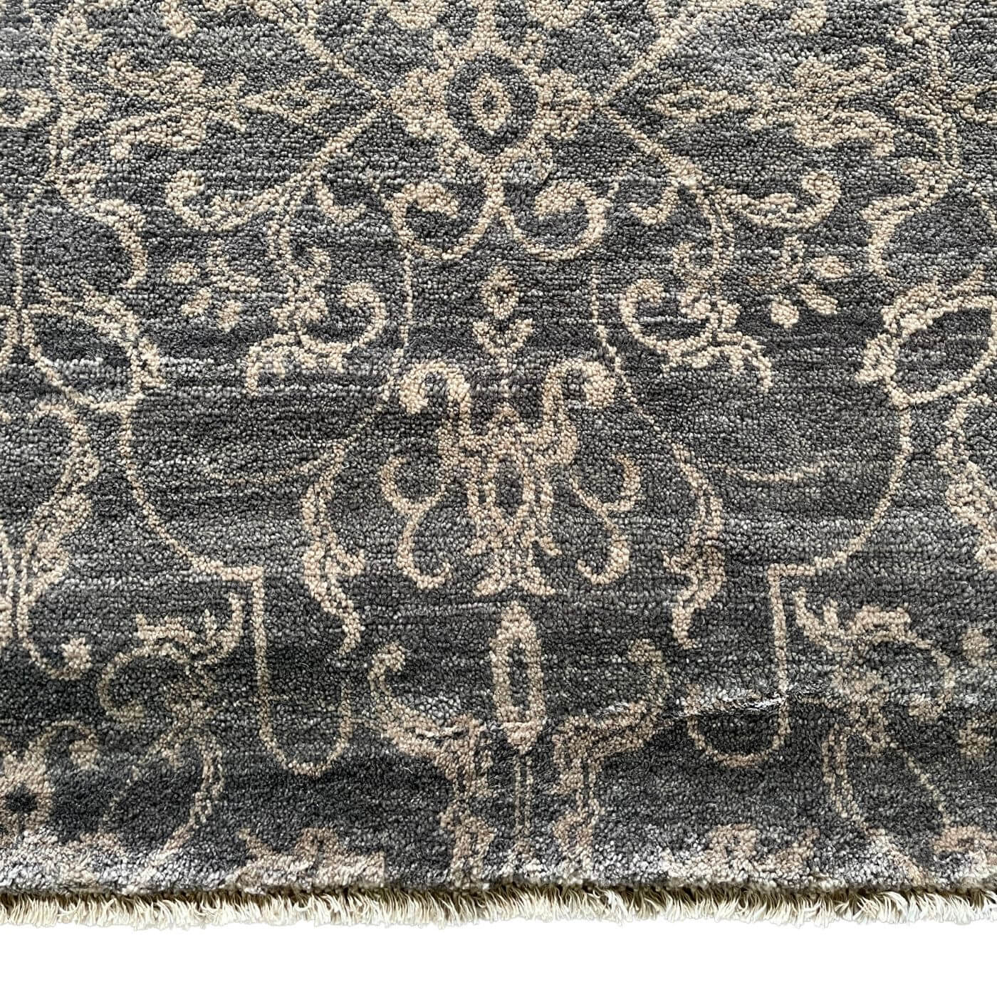 Cadrys India Damask Bamboo Silk rug